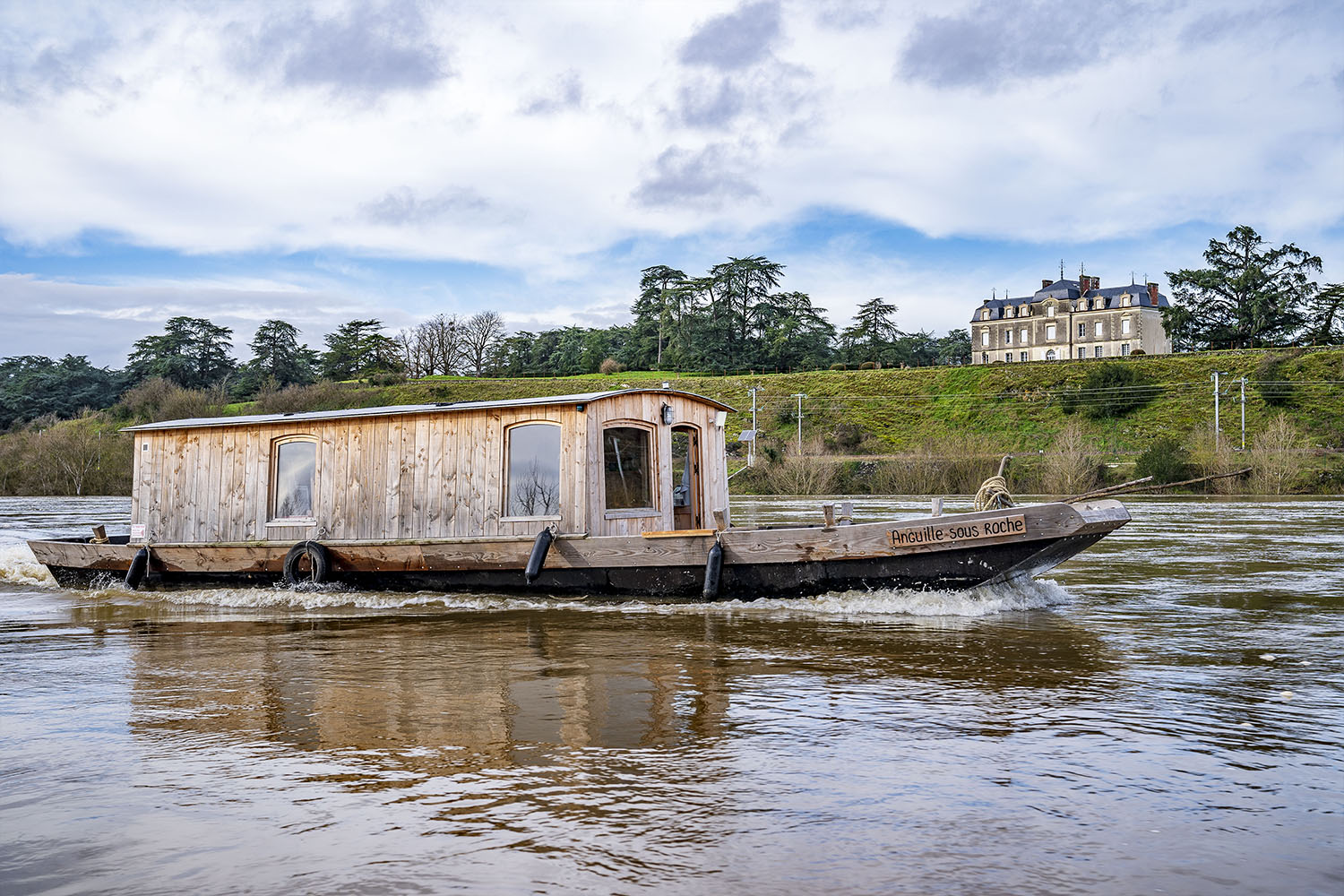 Anguille-sous-Roche | Bateau Anguille sous roche